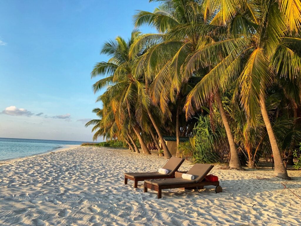 The 16 Best Sunny Escapes to the Beach on Christmas - Uprooted Traveler