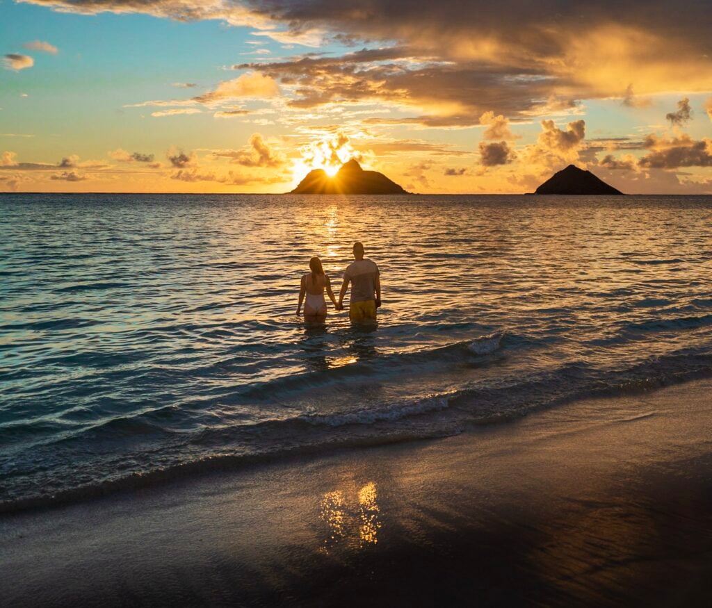 10 Best Beaches on Oahu: Everything You Need to Know - Uprooted Traveler