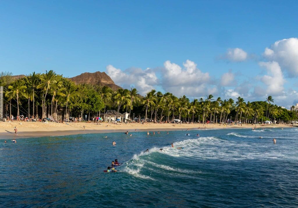 10 Best Beaches on Oahu: Everything You Need to Know - Uprooted Traveler