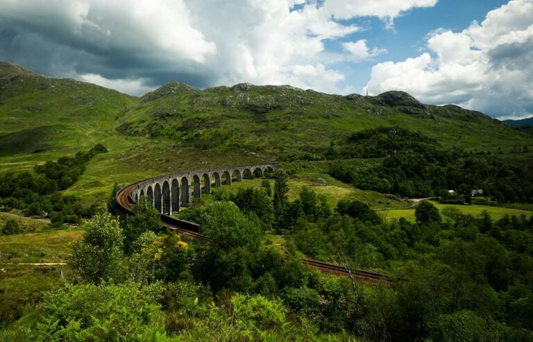 Jacobite Express: How to Ride the Hogwarts Express Train in Scotland ...
