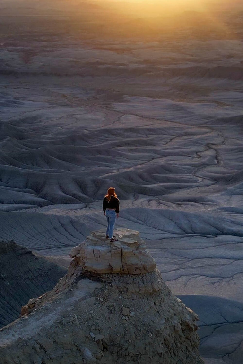 Moonscape Overlook in Hanksville, Utah: The Complete Guide - Uprooted ...