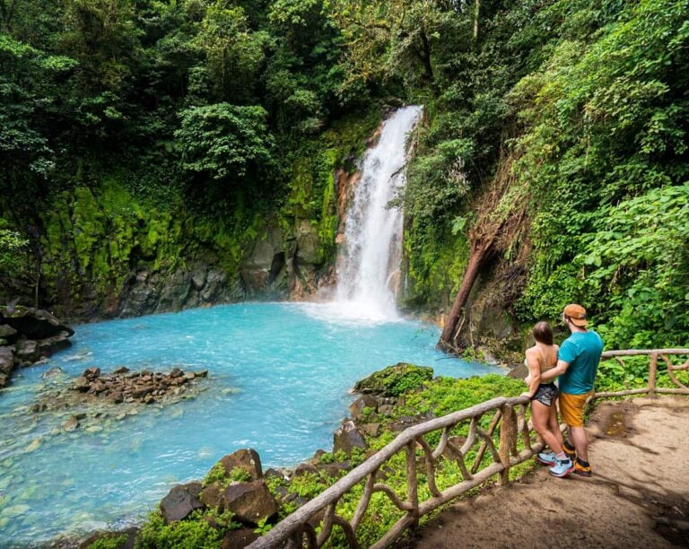 10 Incredible Rio Celeste Tours to See Costa Rica's Most Jaw-dropping Waterfall - Uprooted Traveler