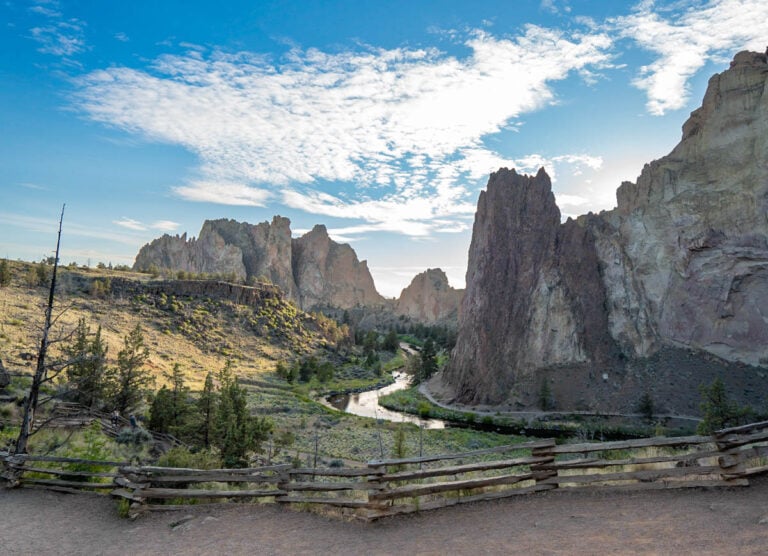 5 Unmissable Smith Rock State Park Hikes - Uprooted Traveler