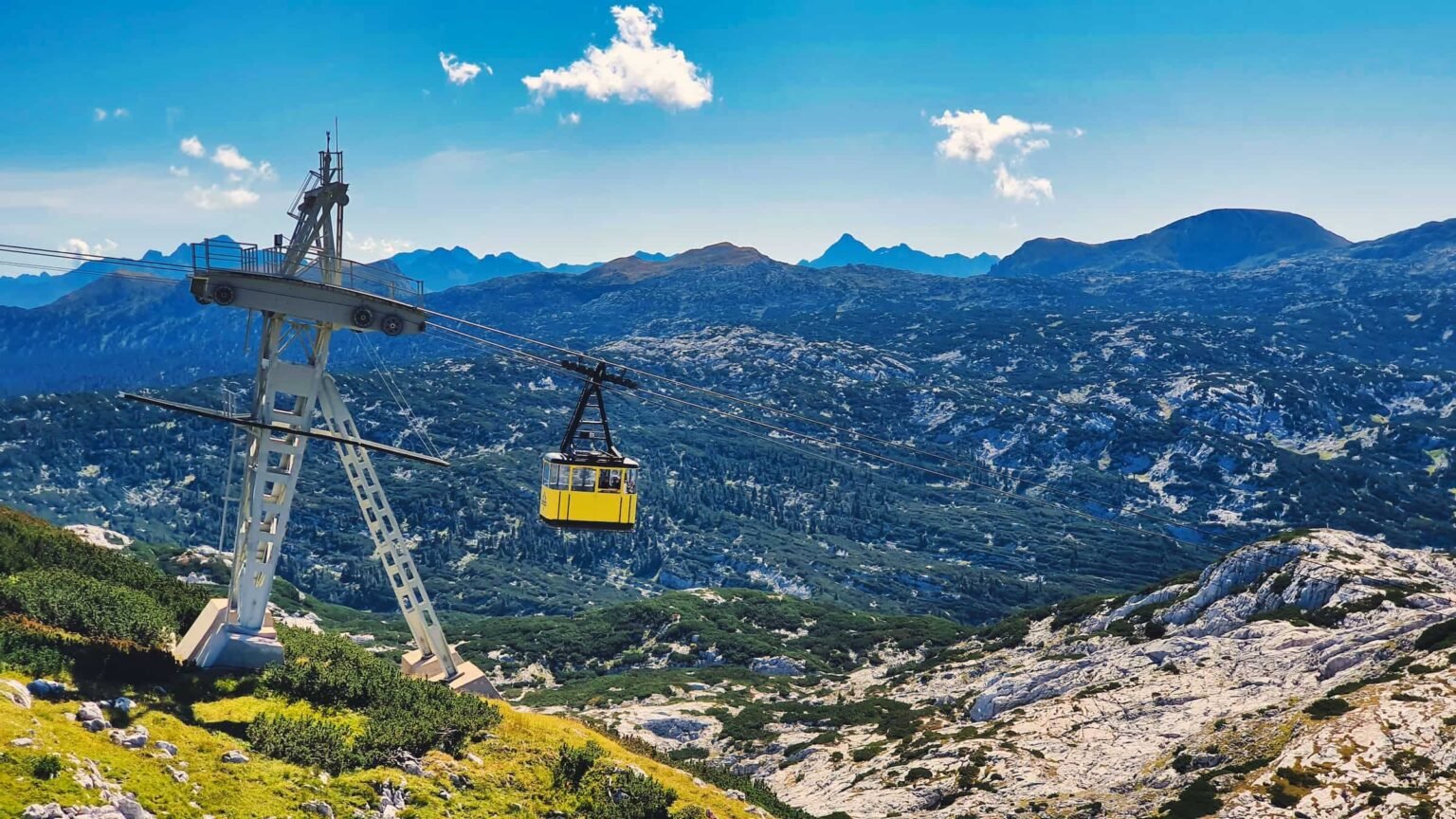 8 Incredible Things to Do in Hallstatt, Austria's Village Straight Out of a Fairytale - Uprooted ...