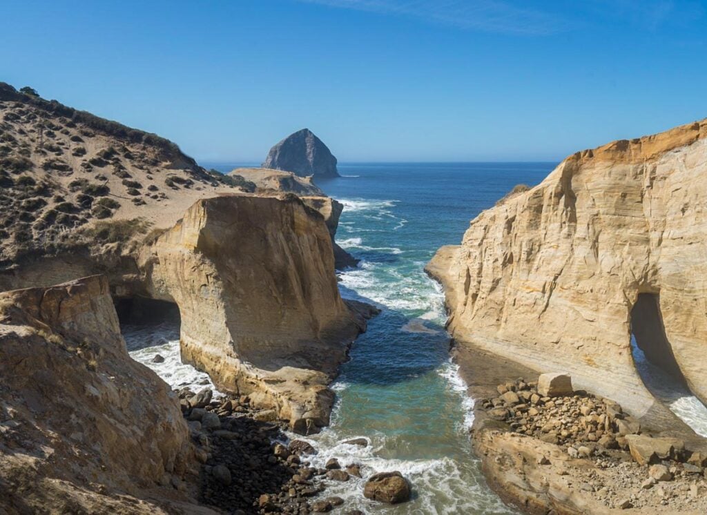 Cape Kiwanda: 10 Things to Do in Pacific City, Oregon - Uprooted Traveler