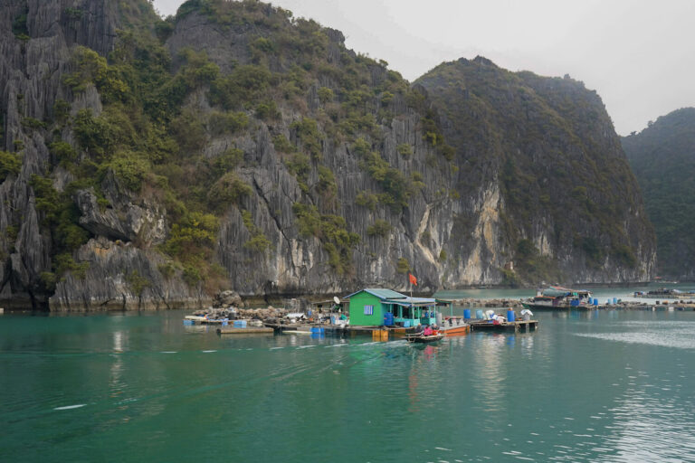 Cruising in Lan Ha Bay, Vietnam: A Better Alternative to Ha Long Bay ...
